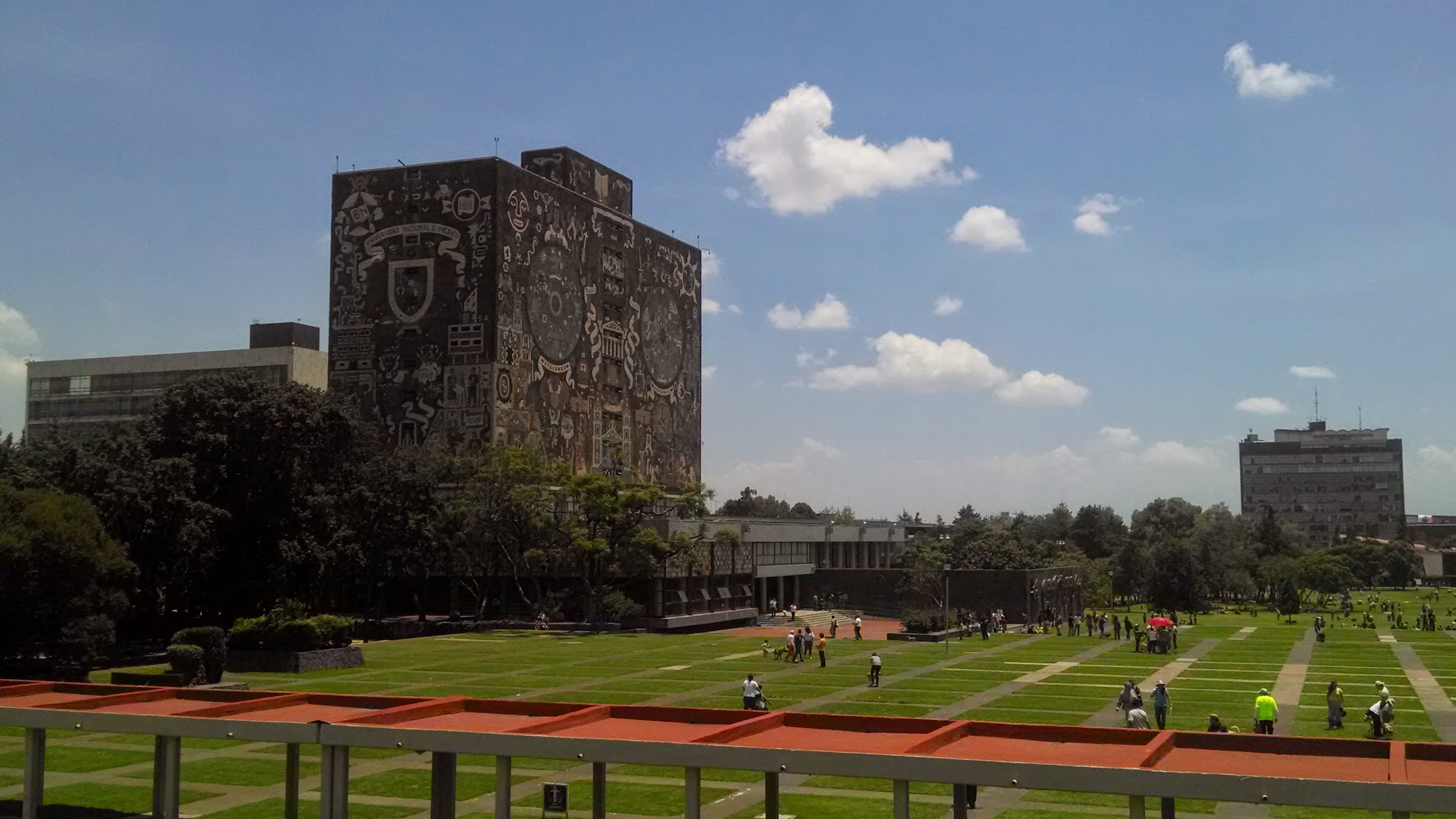 ¿Por qué estudiar Ingeniería Petrolera en la UNAM es buena idea? - Viva ...
